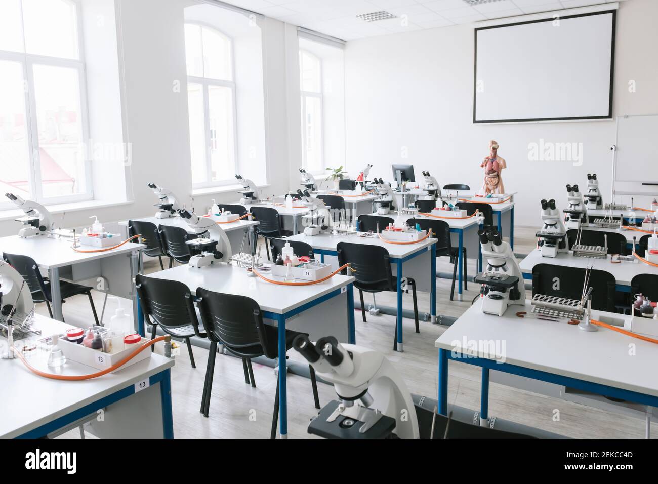Intérieur d'une salle de classe de laboratoire scientifique Photo Stock ...