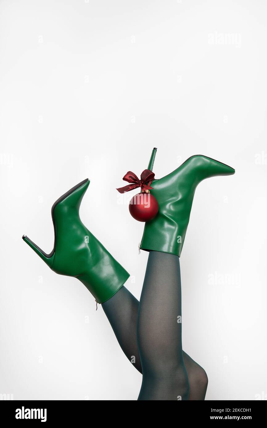 Stilettos stiletto blanc Banque de photographies et d’images à haute ...