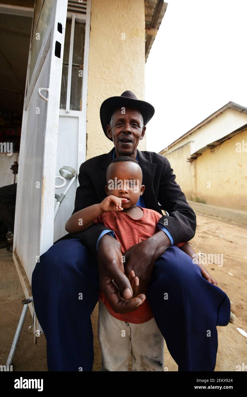 Homme rwandais Banque de photographies et d’images à haute résolution ...