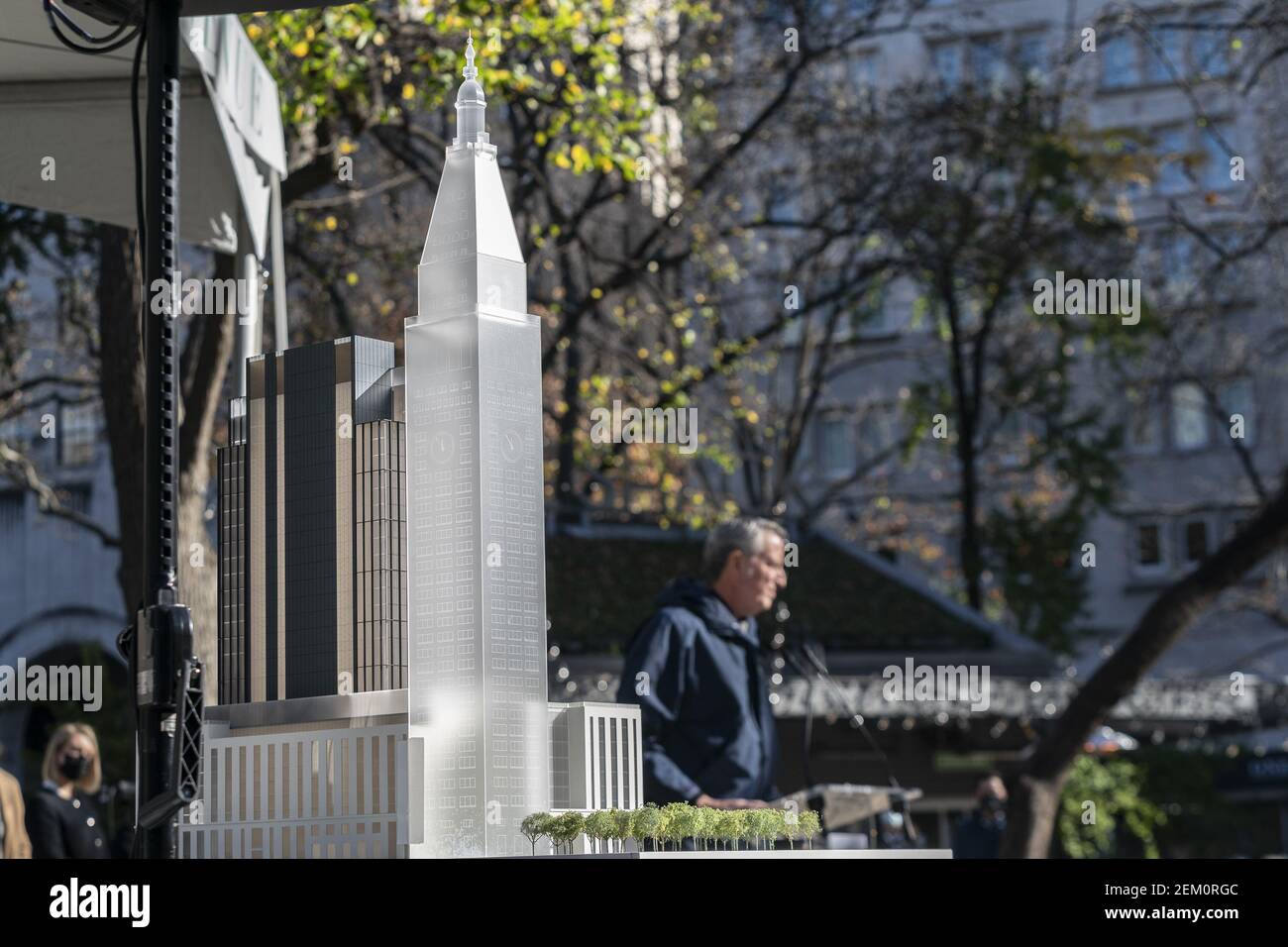 Modèle architectural à échelle vue comme le maire Bill de Blasio parle ...