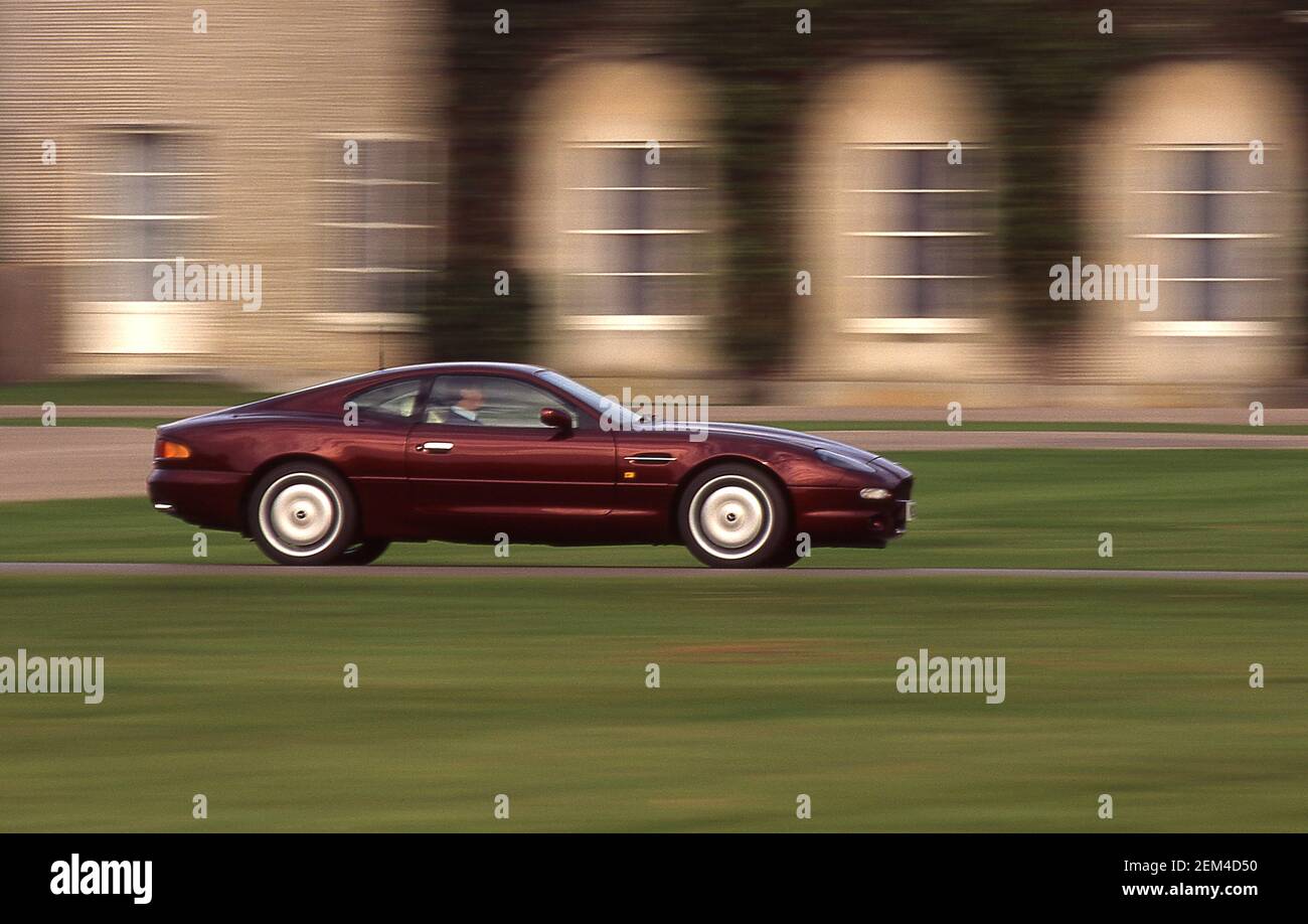 Aston martin db7 de 1994 Banque de photographies et d’images à haute ...