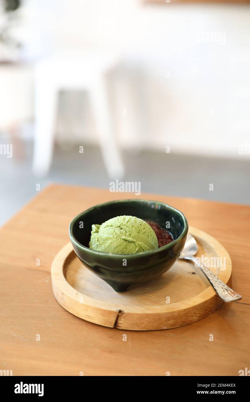 Glace aux haricots rouges Banque de photographies et d’images à haute ...