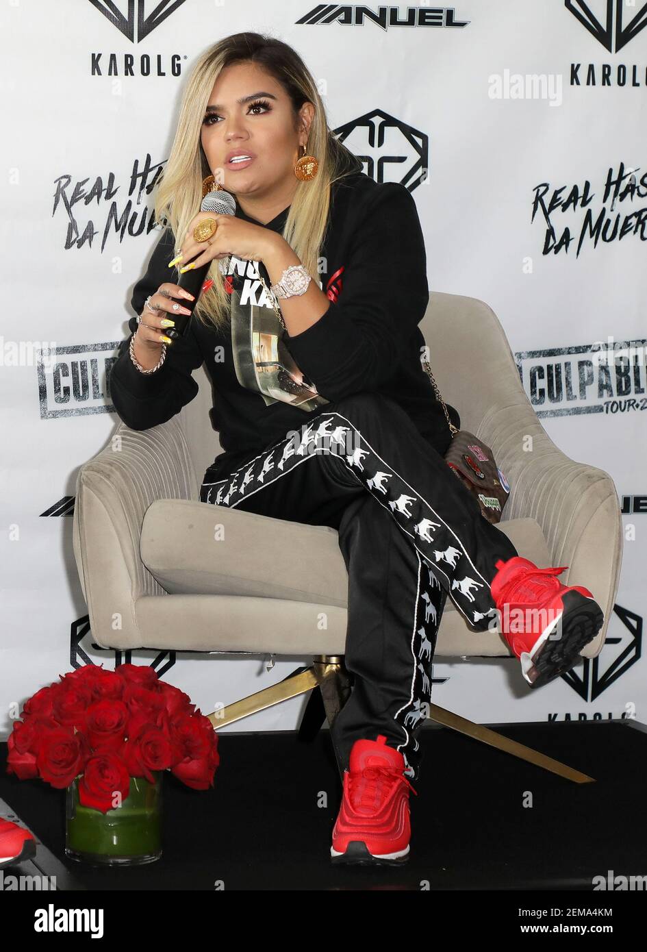 Karol g anuel aa Banque de photographies et d’images à haute résolution - Alamy