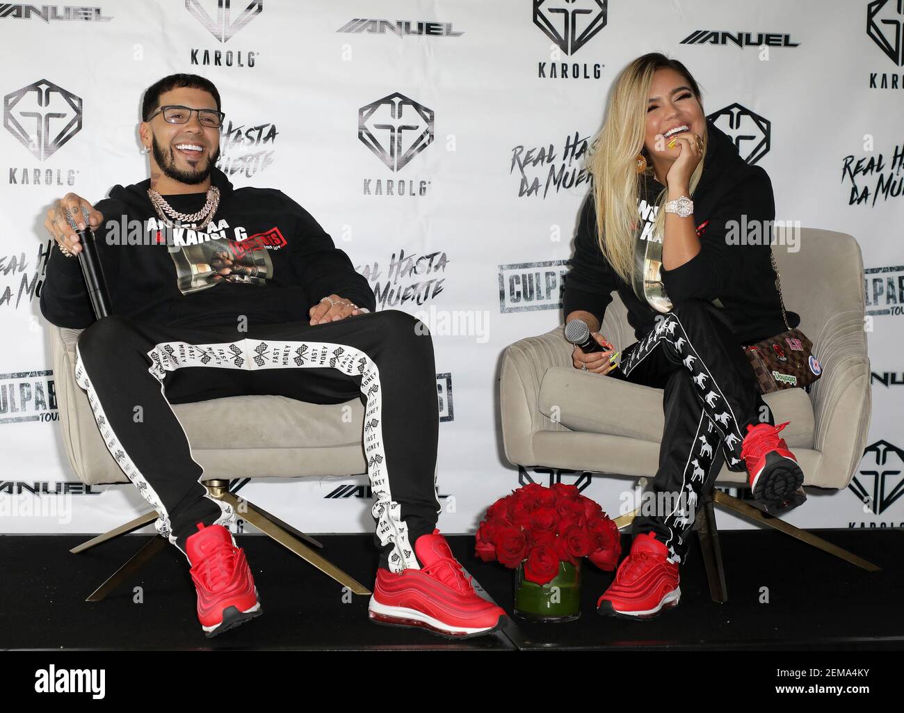 Karol g anuel aa Banque de photographies et d’images à haute résolution - Alamy