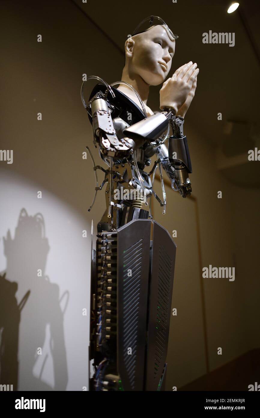 KYOTO, JAPON - MARS 9: En ce 9 Mars 2019 montre Android appelé Kannon ...