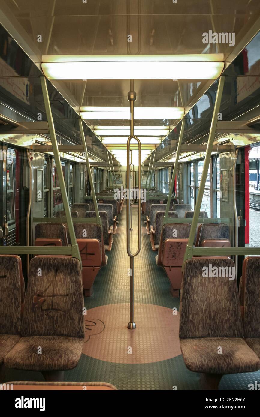 Transilien interior Banque de photographies et d’images à haute ...