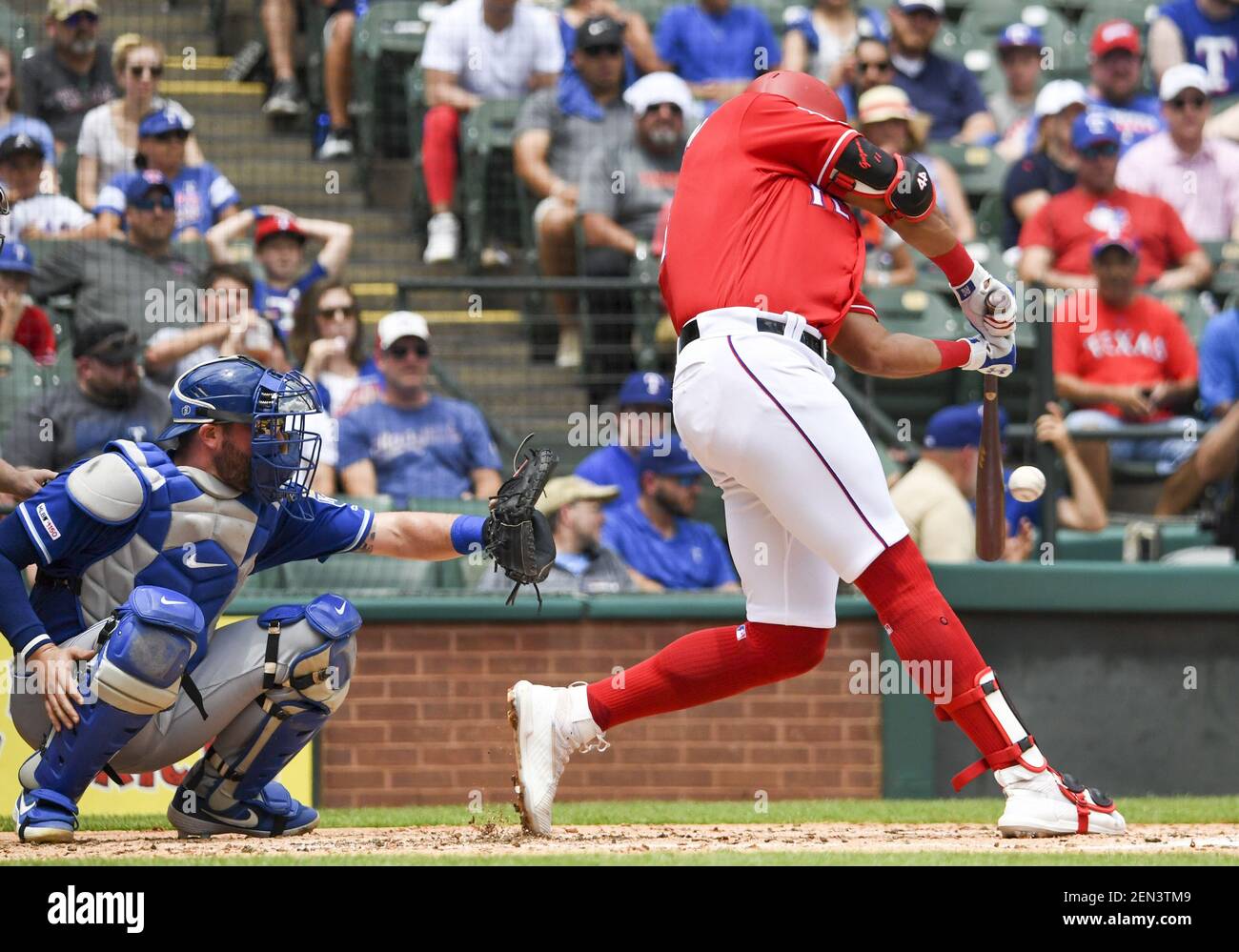 02 juin 2019 : Le premier baseman des Texas Rangers, Ronald Guzman #11 ...