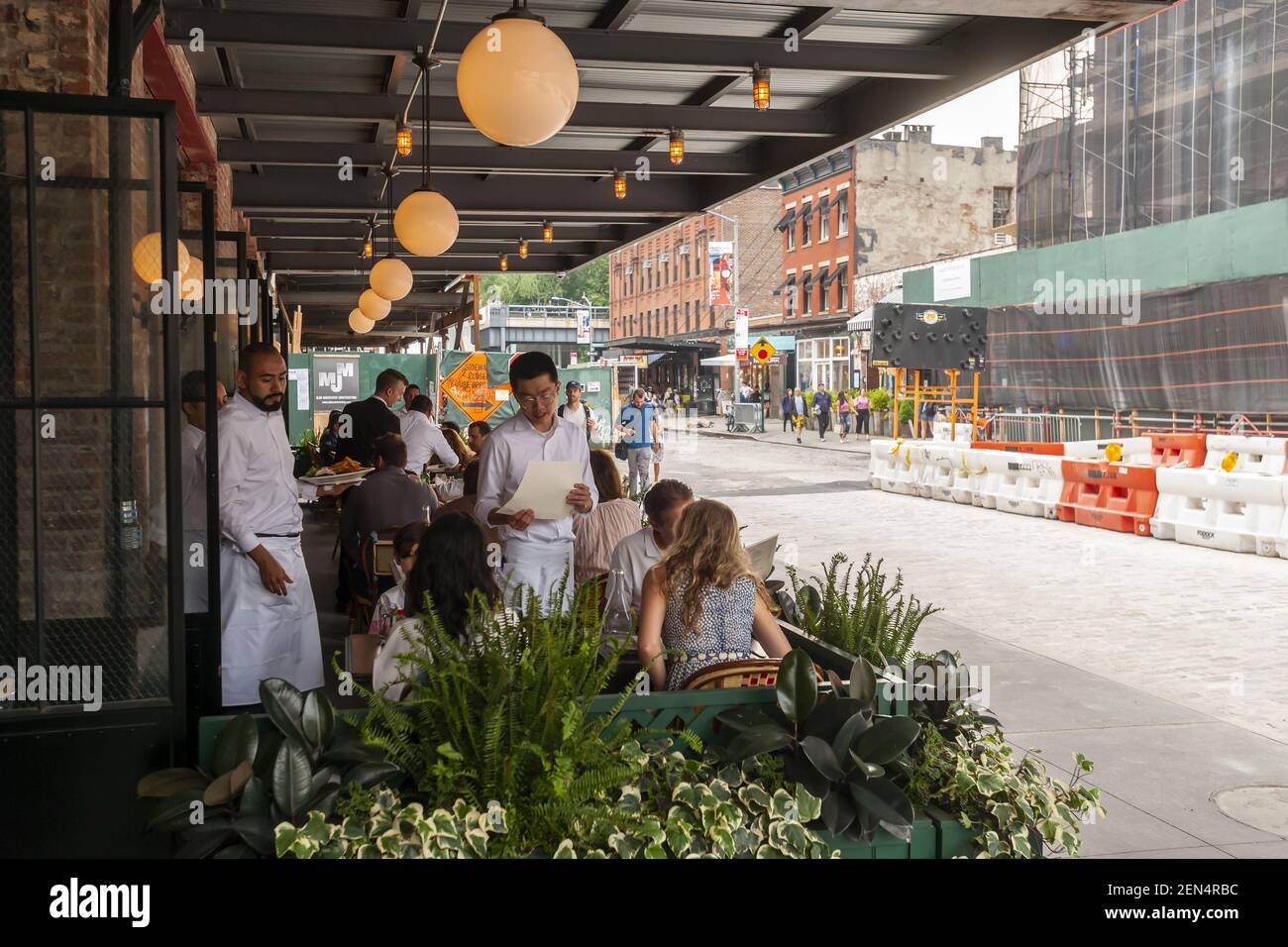 Vous pourrez dîner dans le nouveau restaurant Pastis du quartier ...