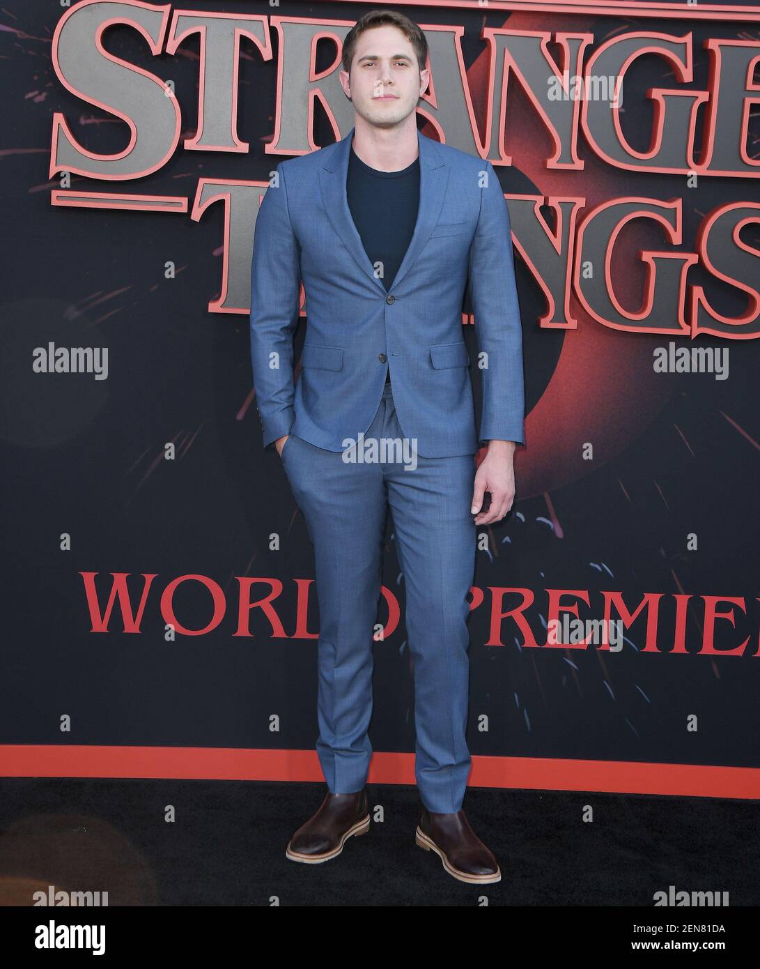 Blake Jenner arrive à la première mondiale de Netflix STRANGER THINGS 3 ...