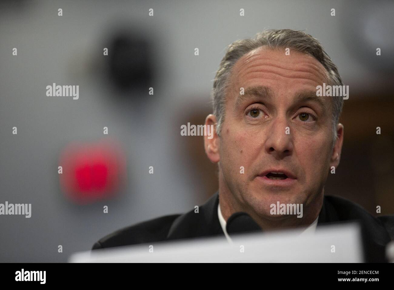 Matthew T. Albence, directeur par intérim de l'Immigration et de l ...