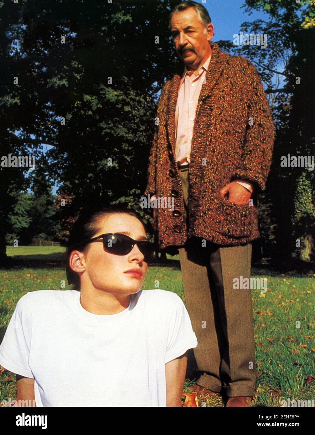 Masques année : 1987 France Directeur : Claude Chabrol Philippe Noiret ...