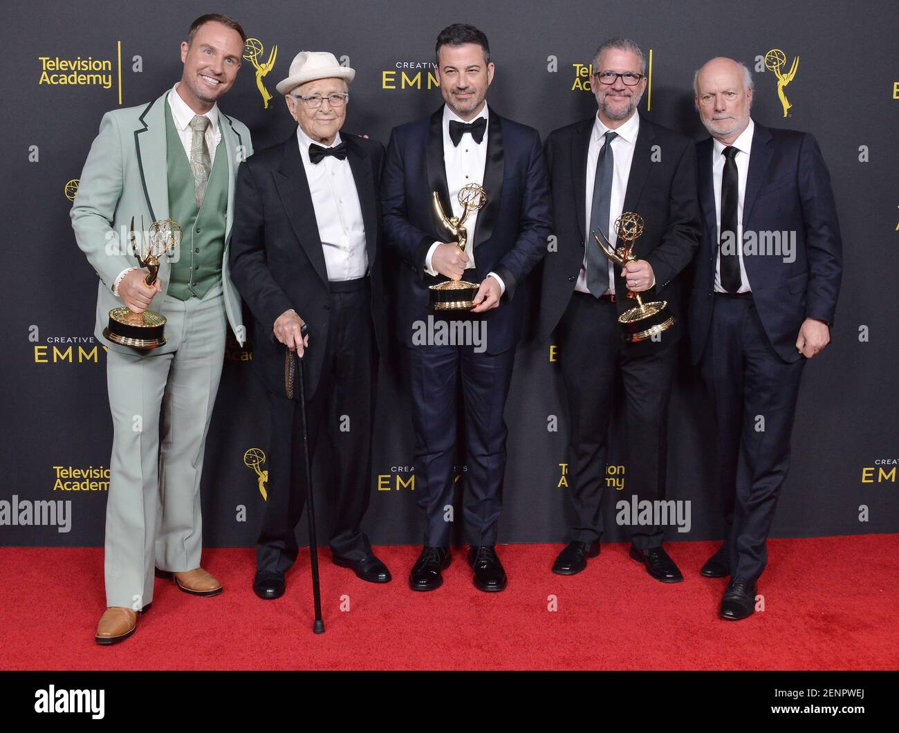 Brent Miller, Norman Lear, Jimmy Kimmel et Jim Burrows gagnent pour une ...