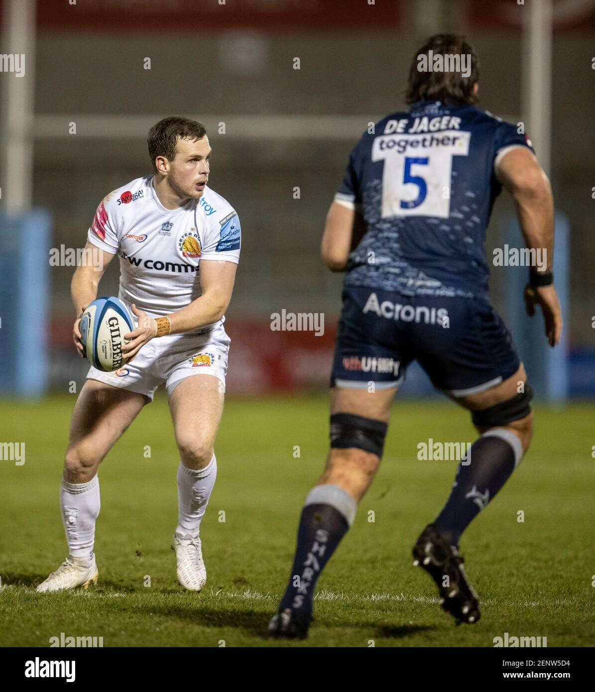 Exeter chiefs joe simmonds Banque de photographies et d’images à haute ...