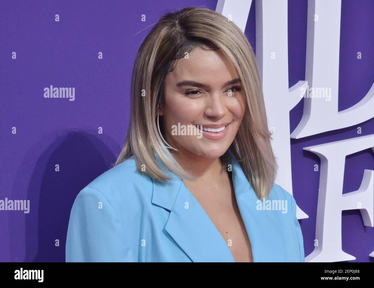 Karol G arrive à LA première DE LA FAMILLE ADDAMS de Los Angeles qui s ...