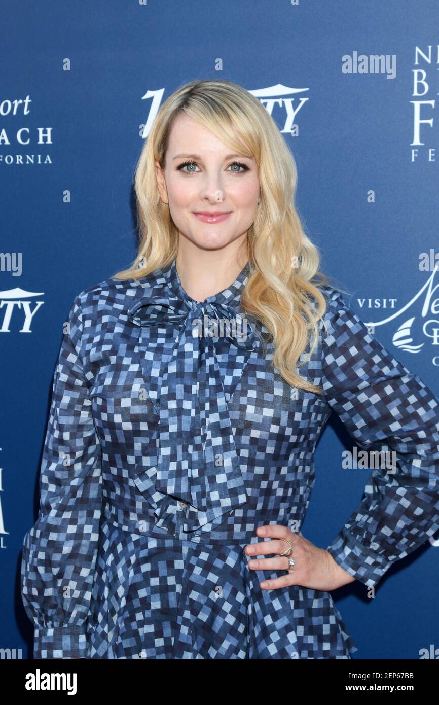 Melissa Rauch au Newport Beach film Festival avec mention des acteurs ...