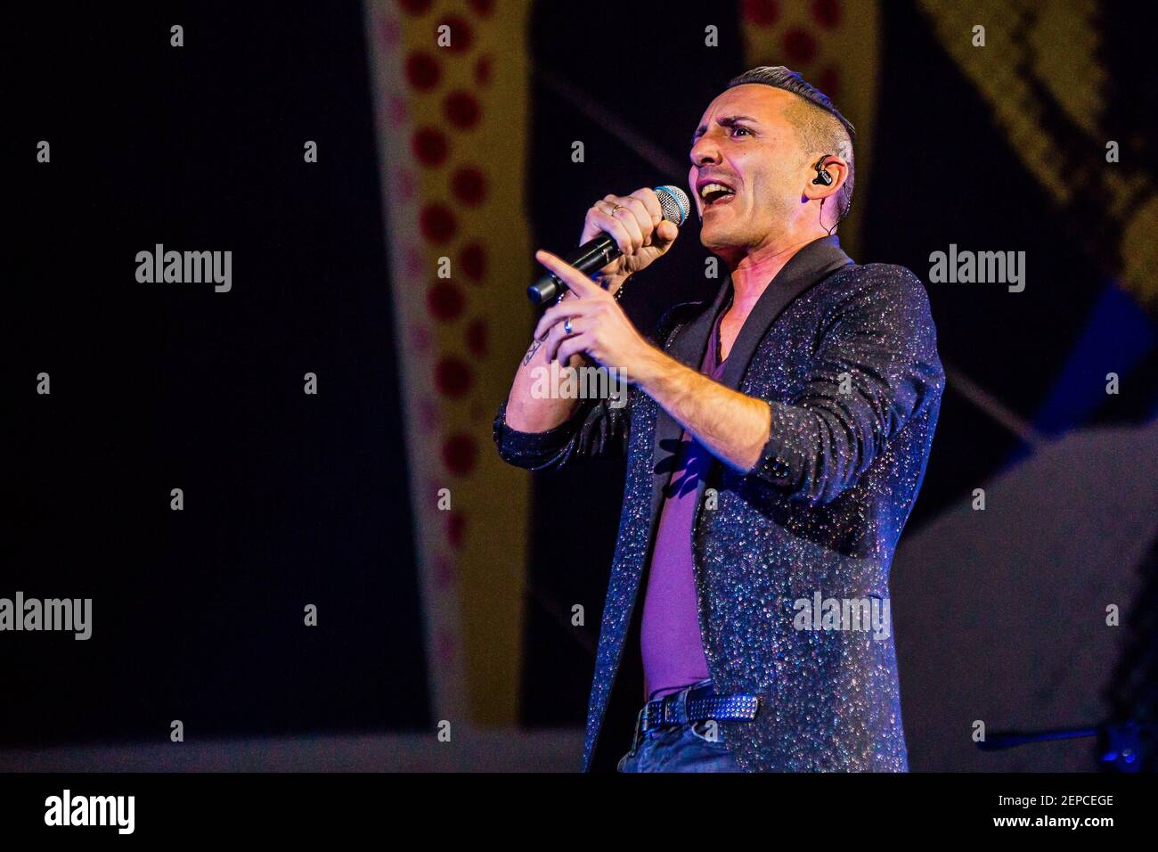 Modà sont parmi les groupes les plus réussis en Italie, avec 7 albums ...