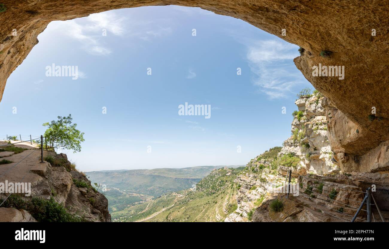 Forteresse de niha Banque de photographies et d’images à haute ...
