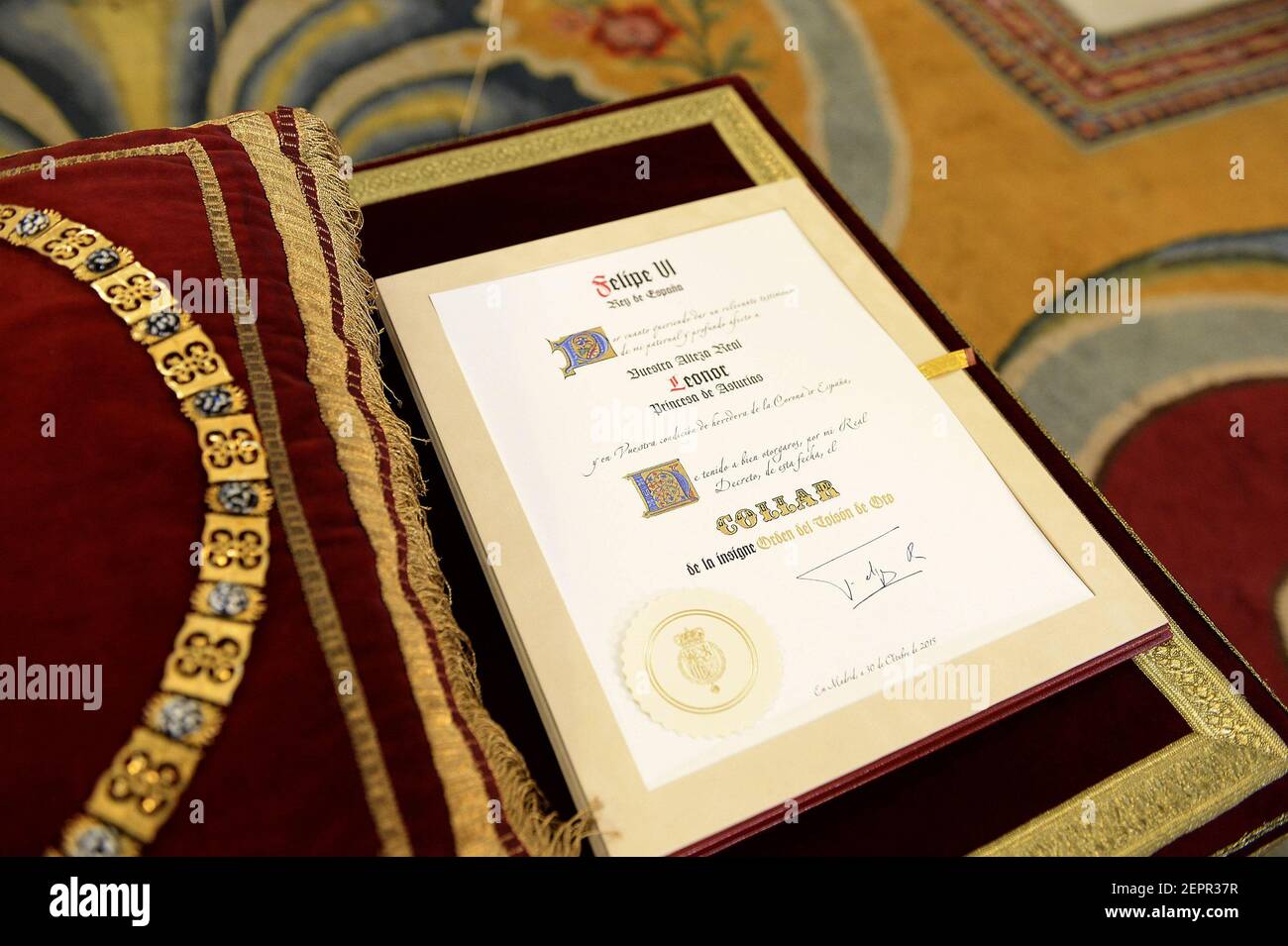 Le détail de l'ordre des toison d'or (Toison de Oro) est exposé au ...