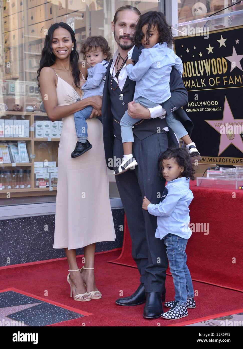 Zoe saldana and husband Banque de photographies et d’images à haute ...