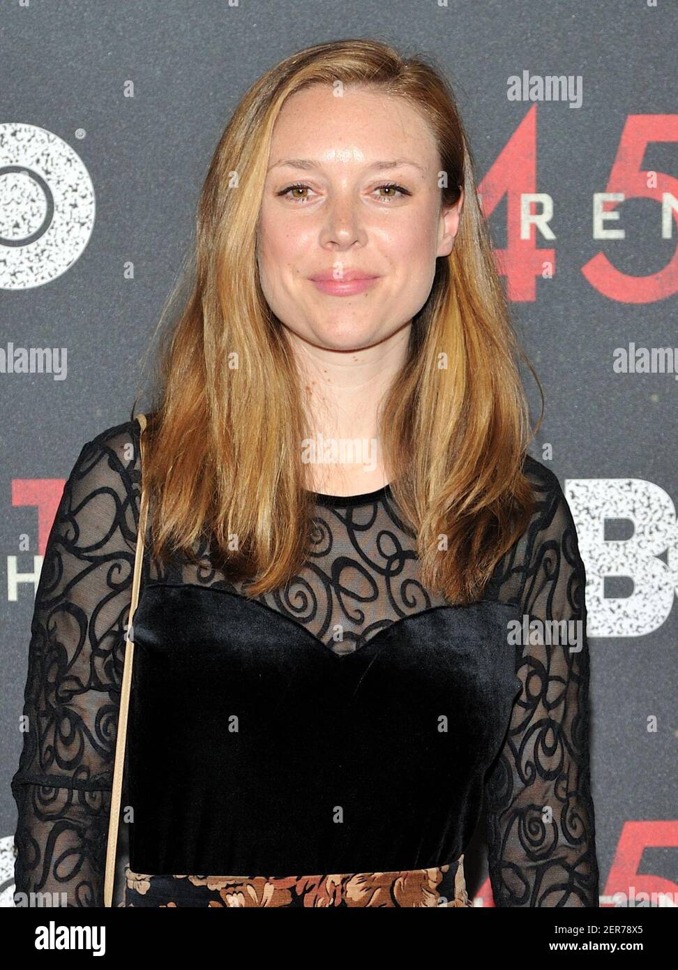 L'actrice Katharine Cullen participe à la première de Fahrenheit 451 à ...