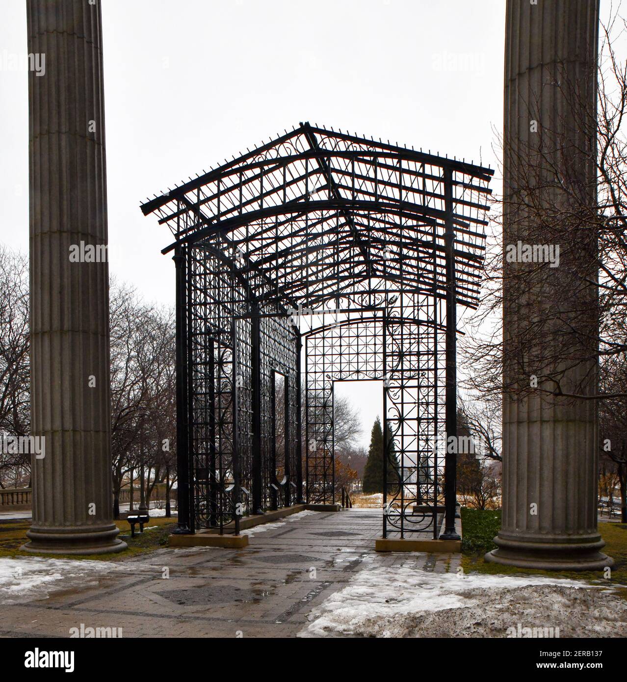 Iron trellis Banque de photographies et d’images à haute résolution - Alamy