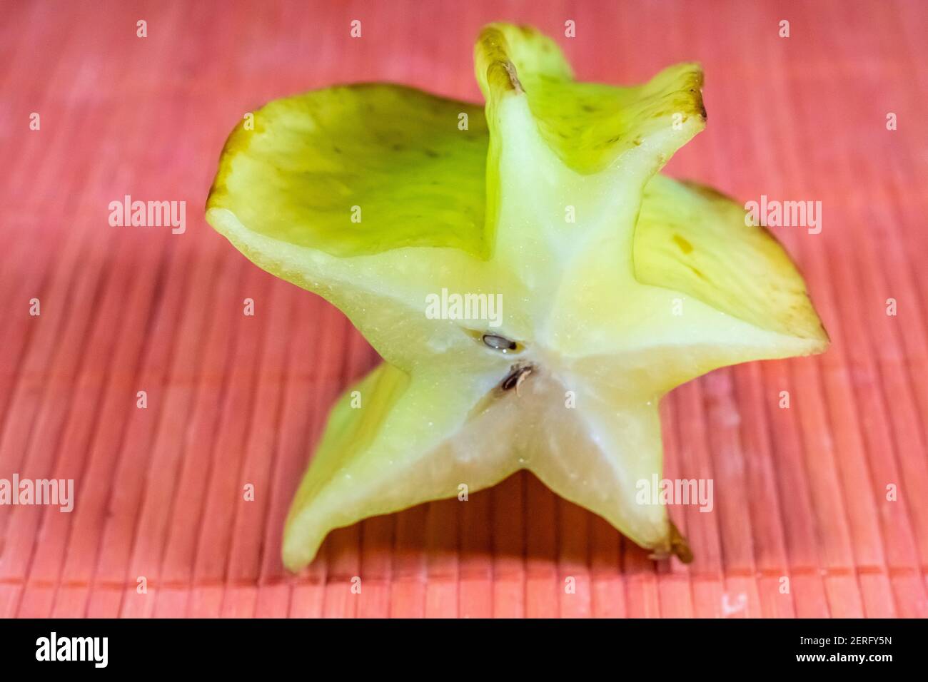 La carabole, également connue sous le nom d'amidère, est le fruit d ...