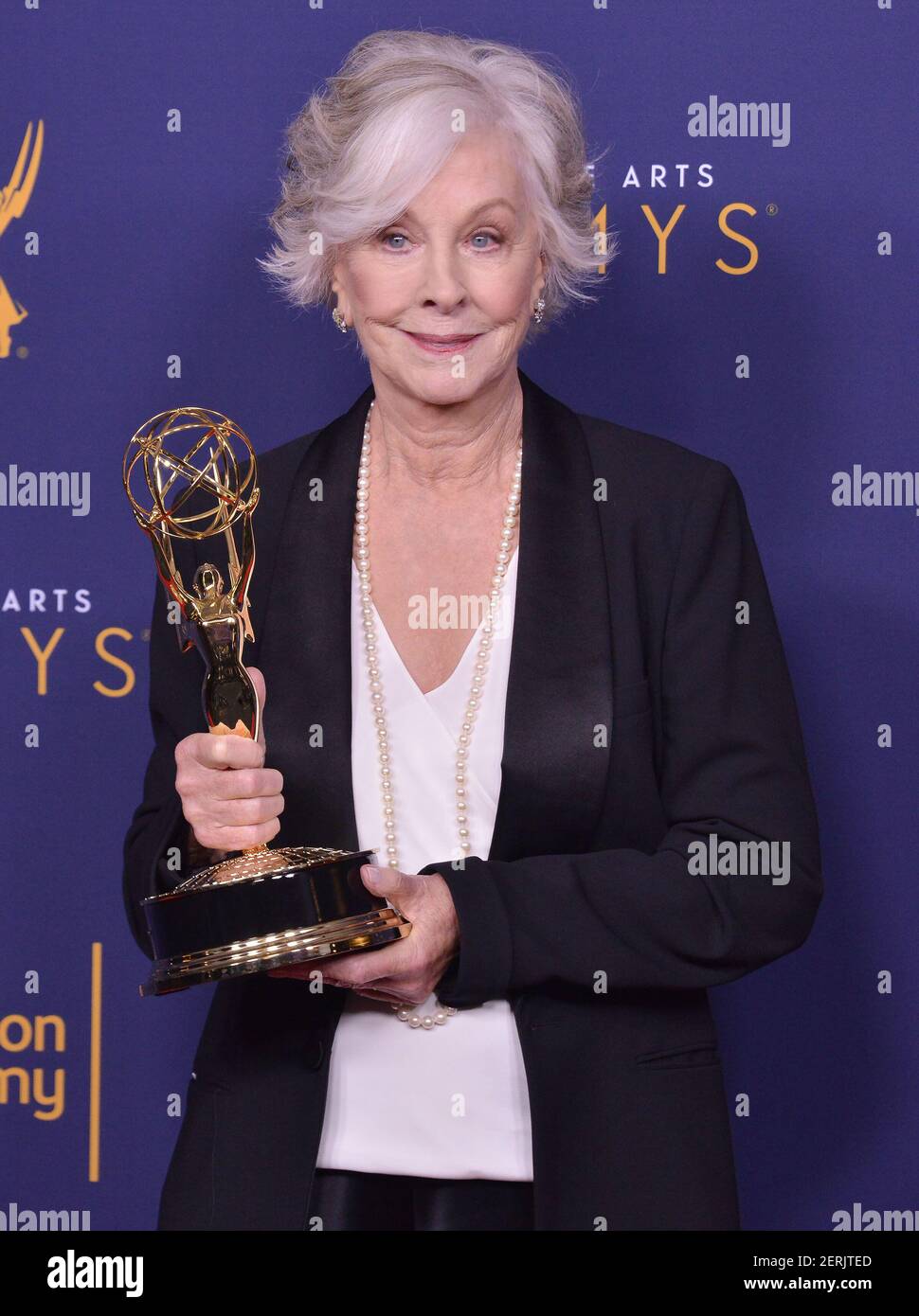 Christina Pickles, gagnante d'une actrice exceptionnelle dans une ...