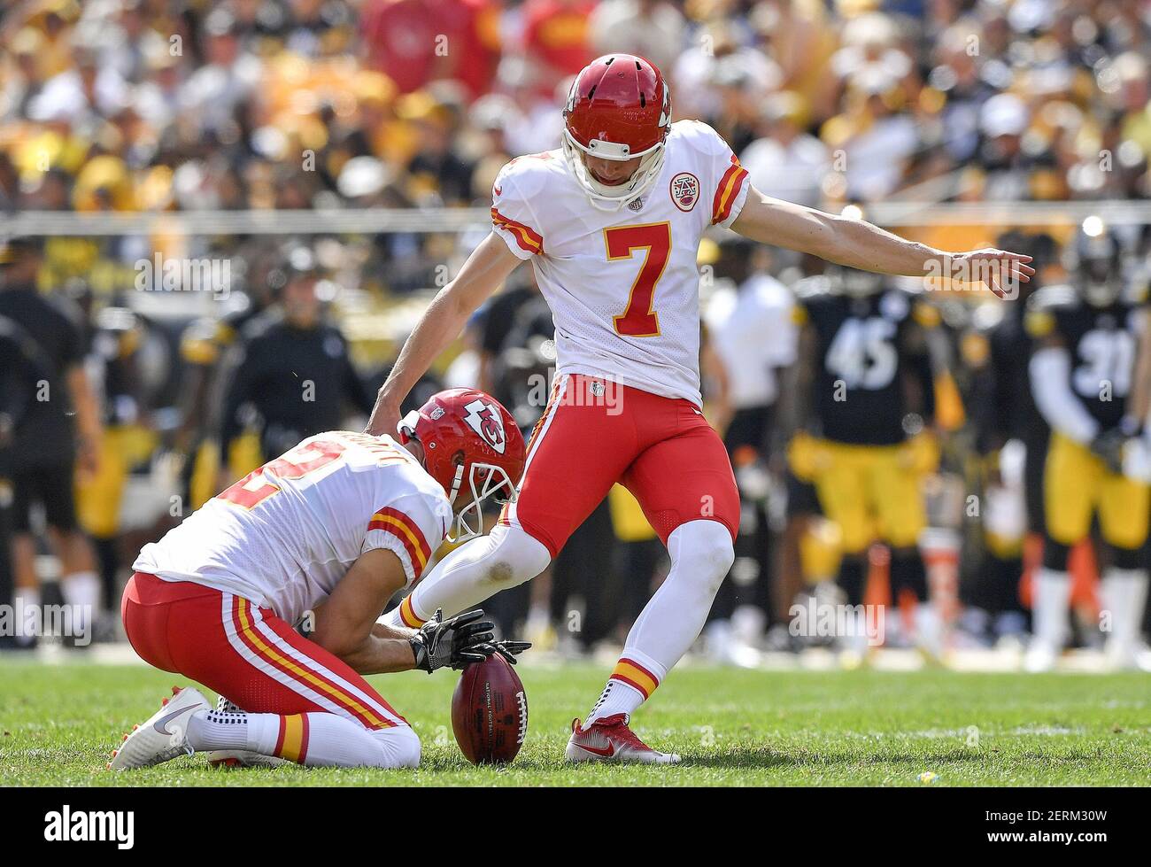Kansas City Kicker Chiefs Harrison Bucker fait un point supplémentaire ...