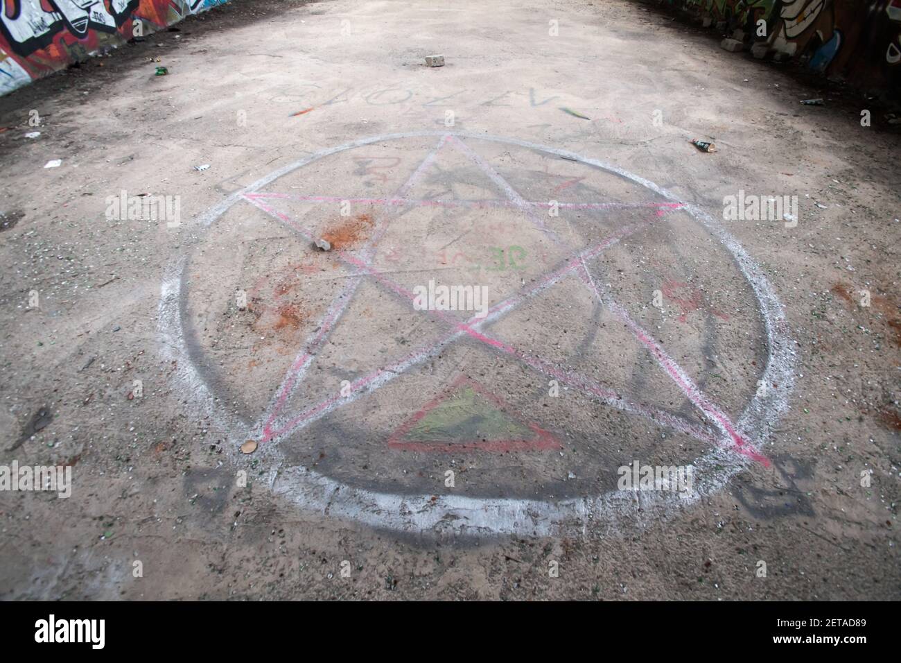 Symbole sataniste Banque de photographies et d’images à haute ...