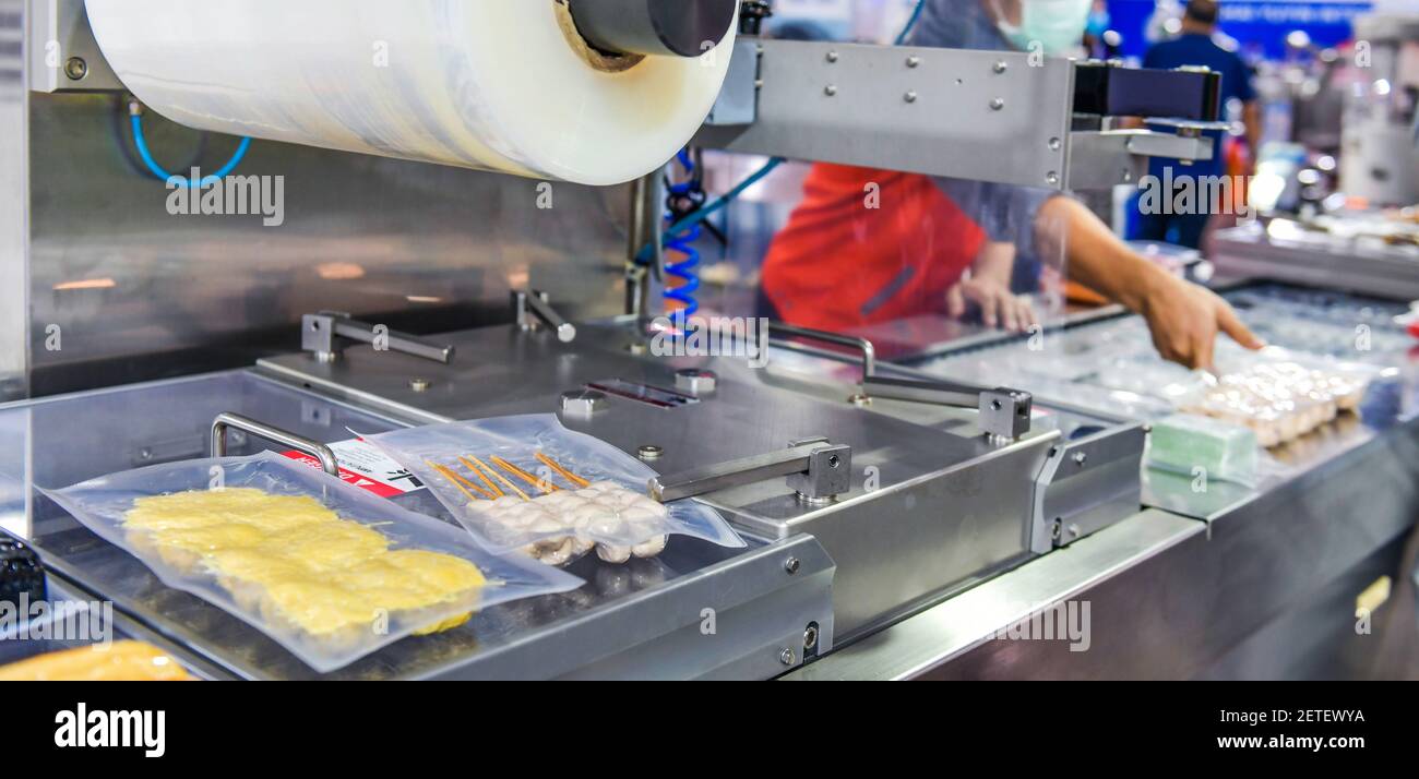 Machine alimentaire industrielle Banque de photographies et d’images à ...