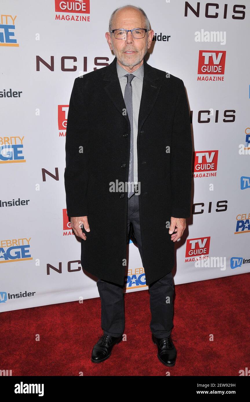 Joe Spano arrive au magazine TV Guide et CBS Celebrate Mark Harmon ...
