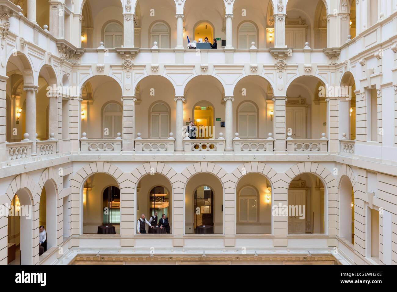 Atrium grand hall Banque de photographies et d’images à haute ...