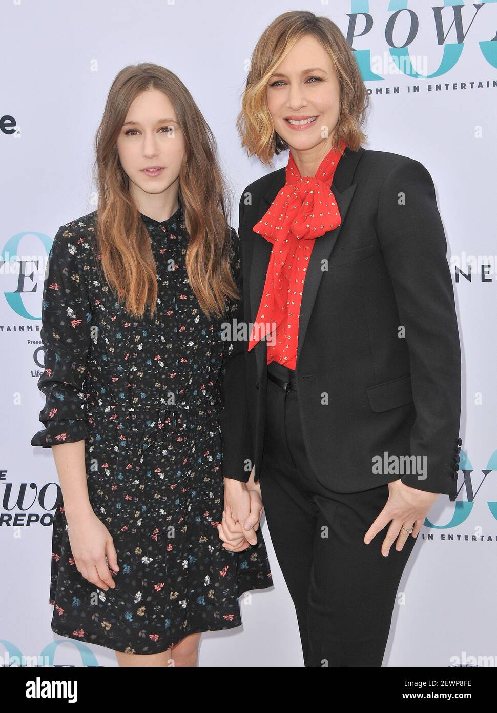 Vera and taissa farmiga Banque de photographies et d’images à haute ...