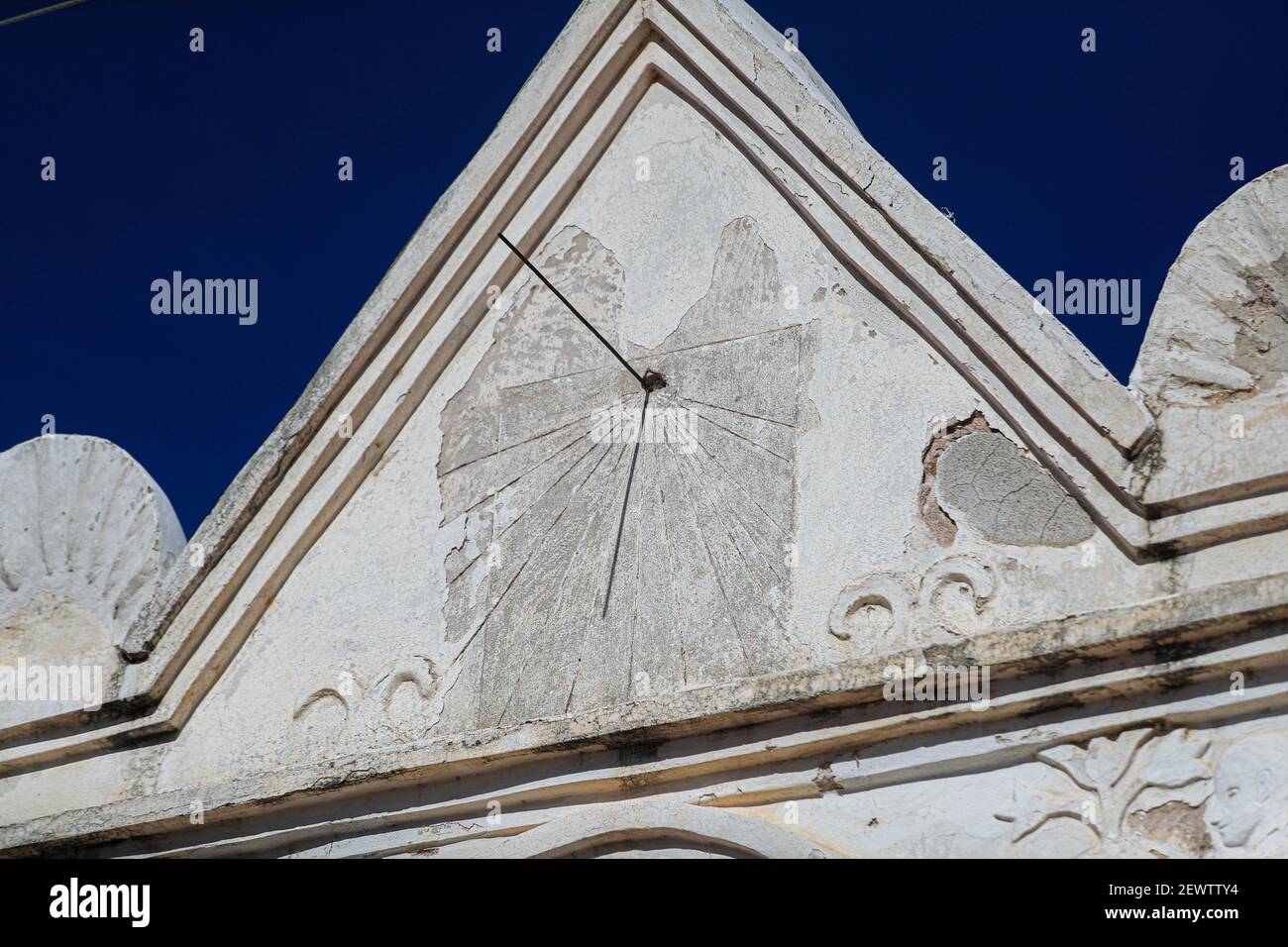 Iglesia de san pedro y san pablo Banque de photographies et d’images à ...