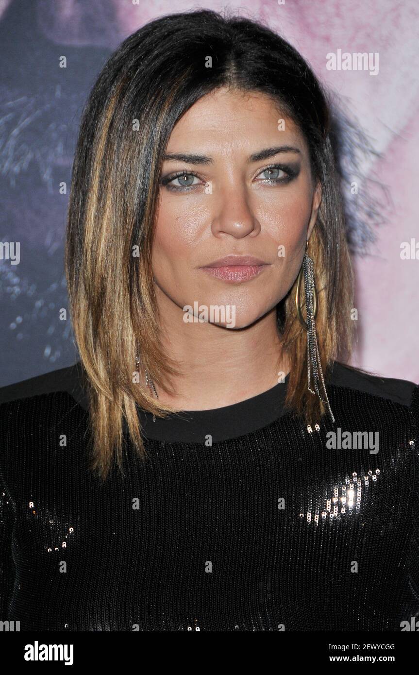 Jessica Szohr arrive à la première de « anny » à Los Angeles, qui a eu ...