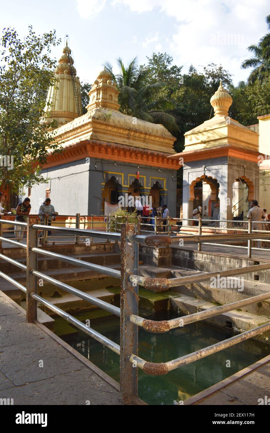 Baneshwar temple Banque de photographies et d’images à haute résolution ...
