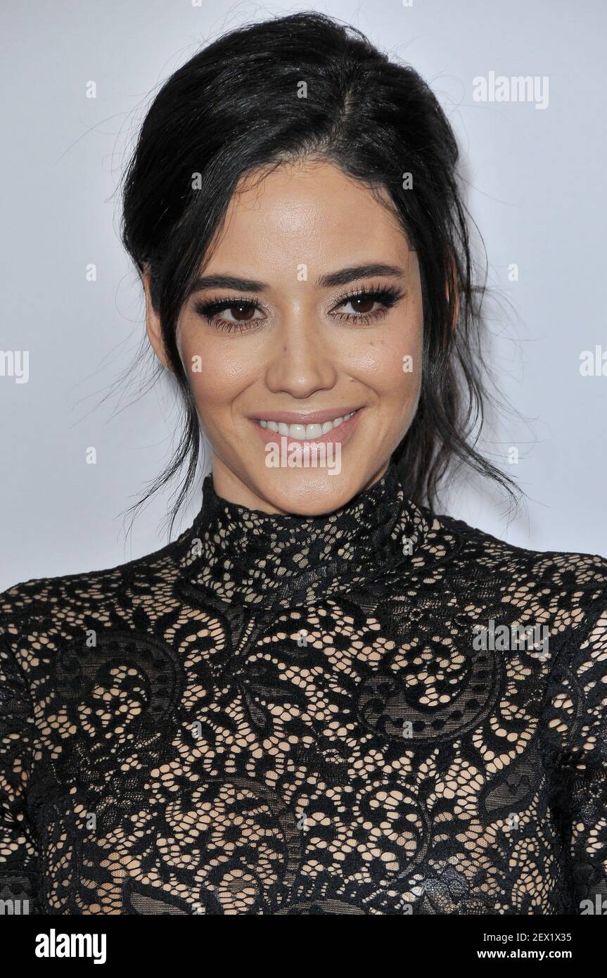 Edy Ganem arrive à la première « The Gunman » de Los Angeles qui a eu ...