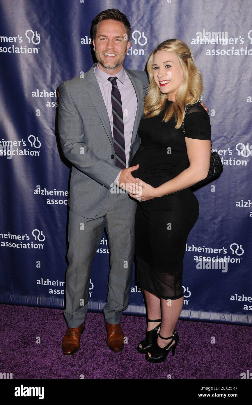 Scott porter and kelsey mayfield Banque de photographies et d’images à ...