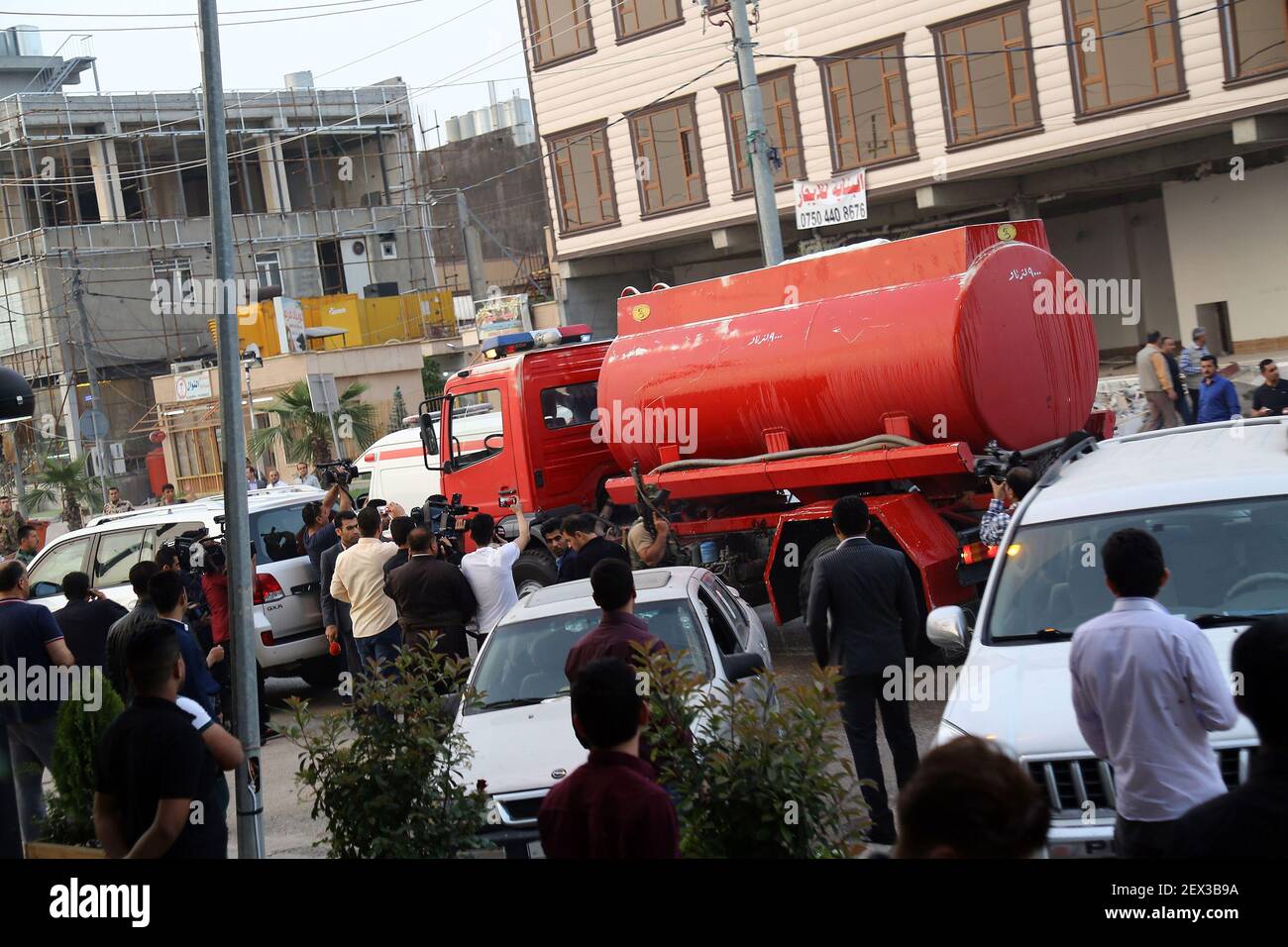 Les forces de sécurité kurdes réagissent à une explosion importante ...