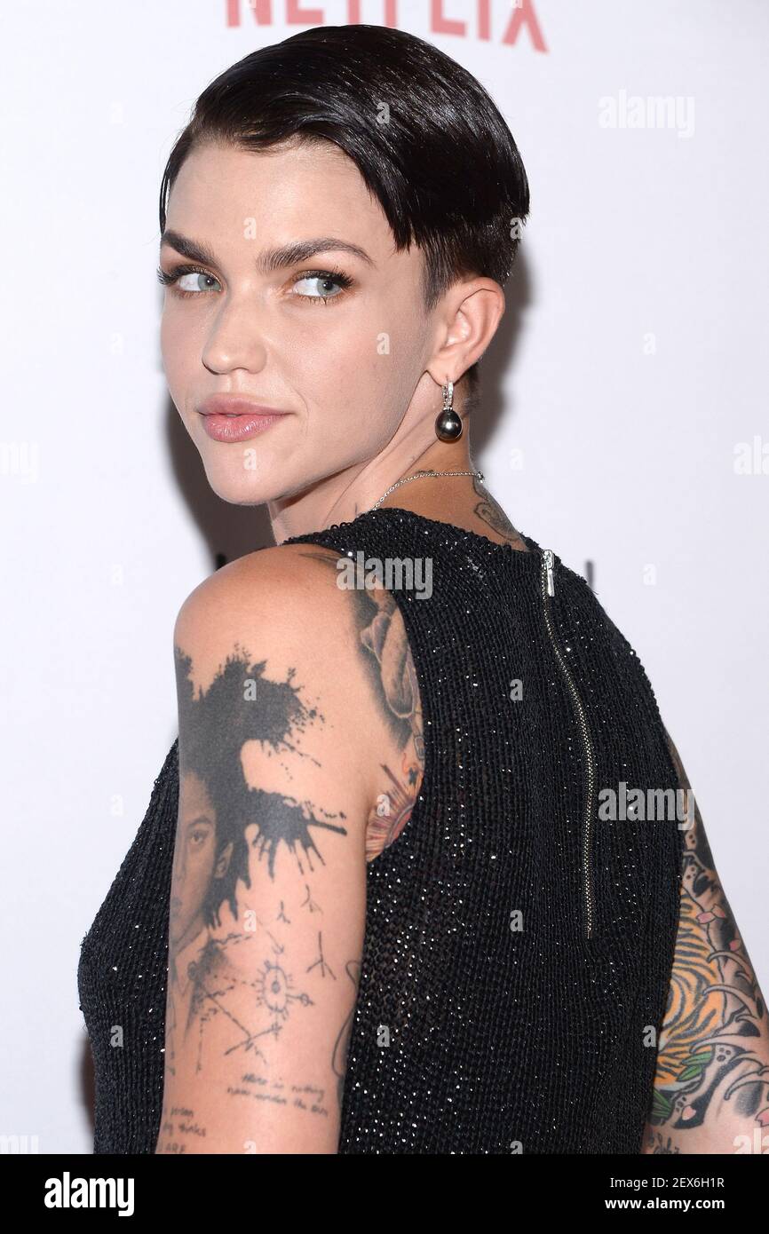 L'actrice Ruby Rose assiste À NETFLIX apporte 'ORANGECON' à New York ...