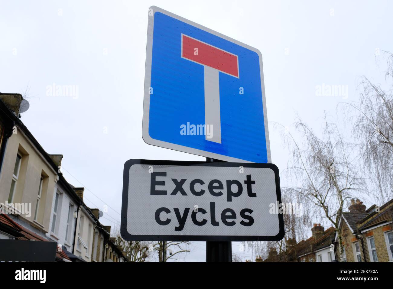 No entry for cycles traffic sign Banque de photographies et d’images à ...