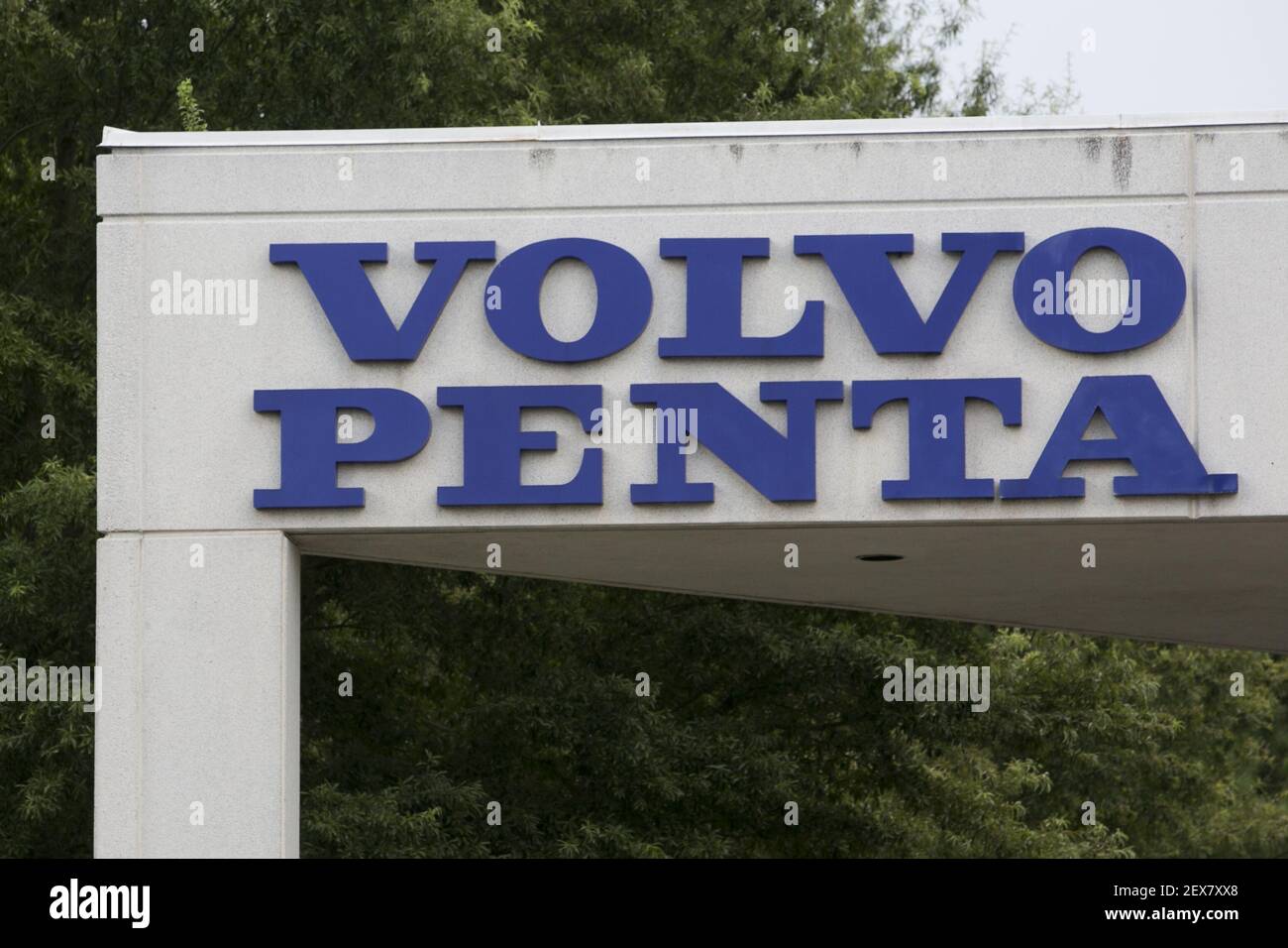Logo volvo penta Banque de photographies et d’images à haute résolution ...