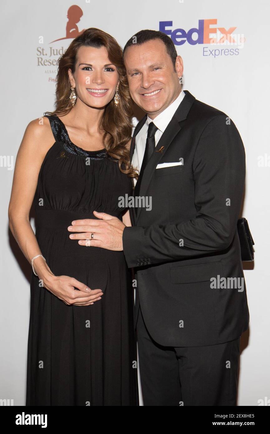 MIAMI, FLORIDE - 16 MAI : Cristina Bernal et Alan Tacher sont vus ...