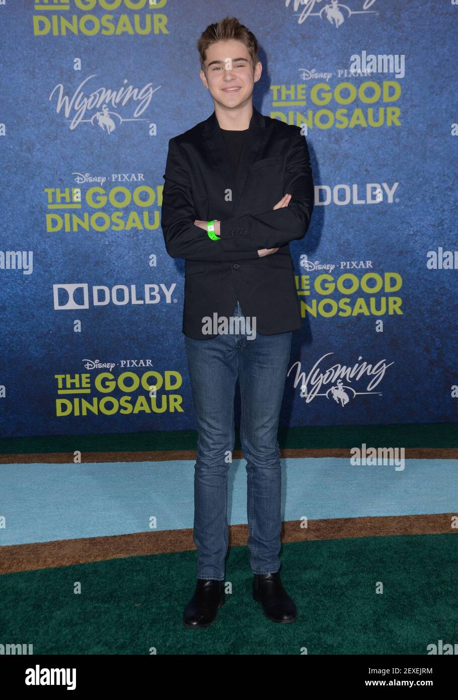 17 novembre - Hollywood, CA - Gus Kamp. Arrivées pour la première du ...