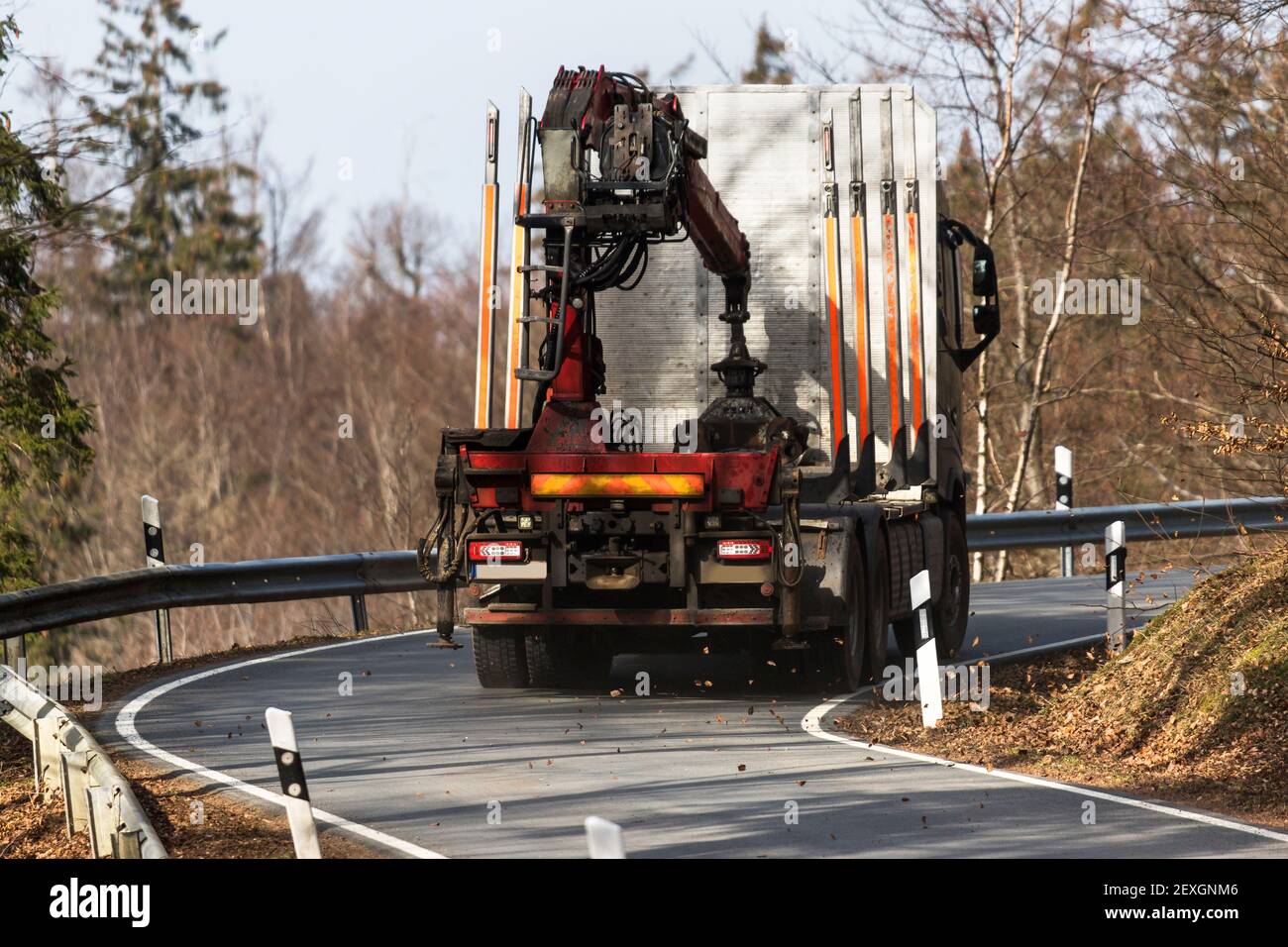 Camion plein de bois Banque de photographies et d’images à haute ...