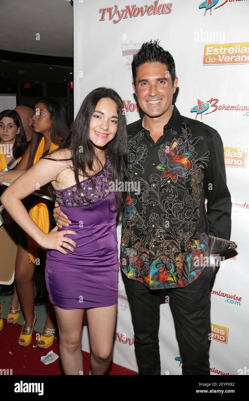 Julieta Jimenez et Rodolfo Jimenez assistent à la fête de la télévision ...