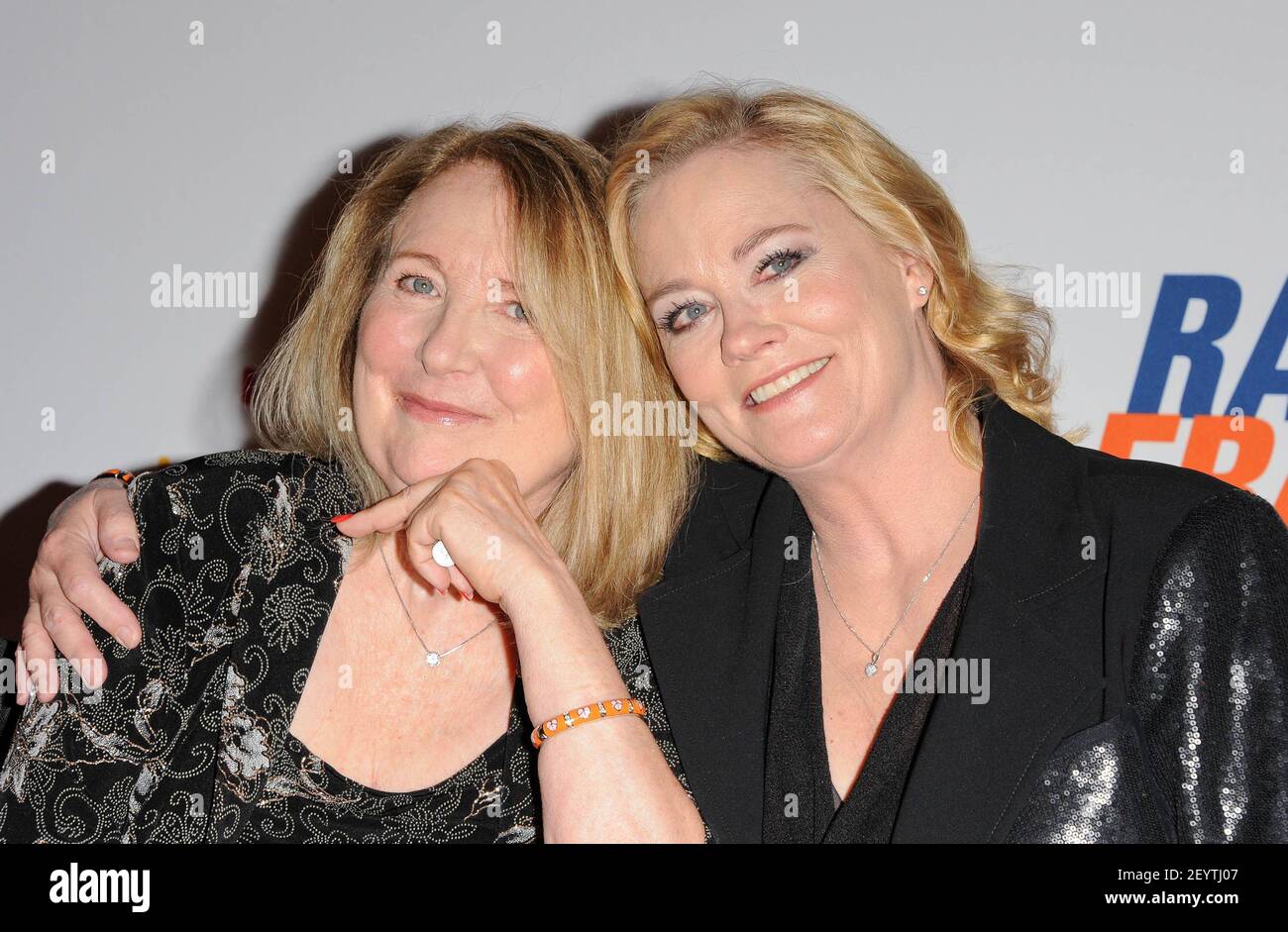 Cybill shepherd and teri garr Banque de photographies et d’images à ...