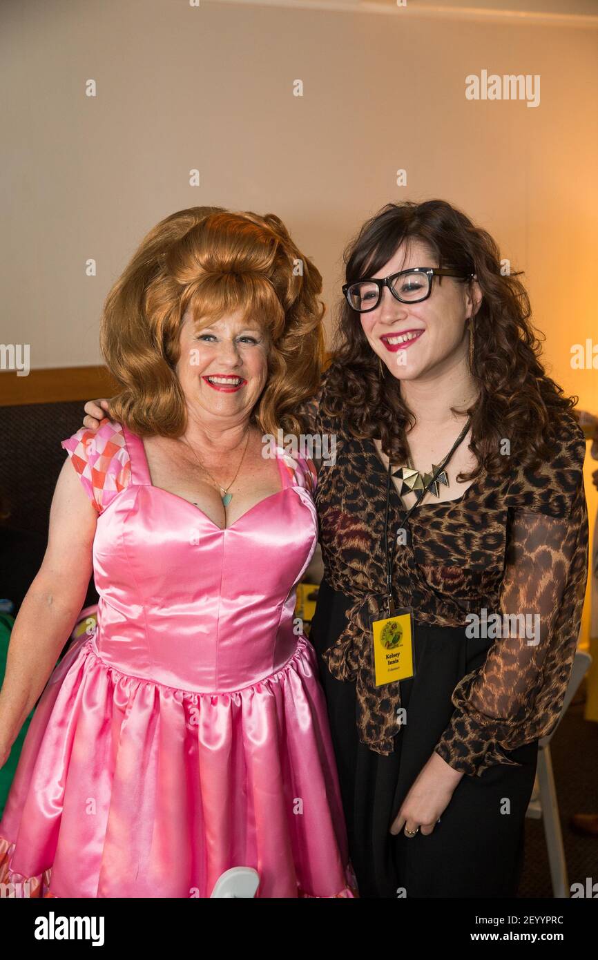 Lynne Marie Stewart, Kelsey Innis - 10 octobre 2012 - San Francisco ...