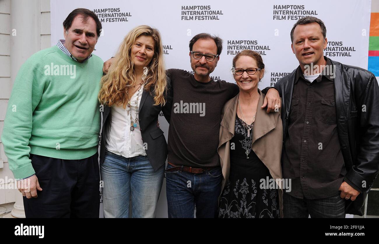 7 octobre 2012 - East Hampton, NY - (G-D) les acteurs Richard Kind ...