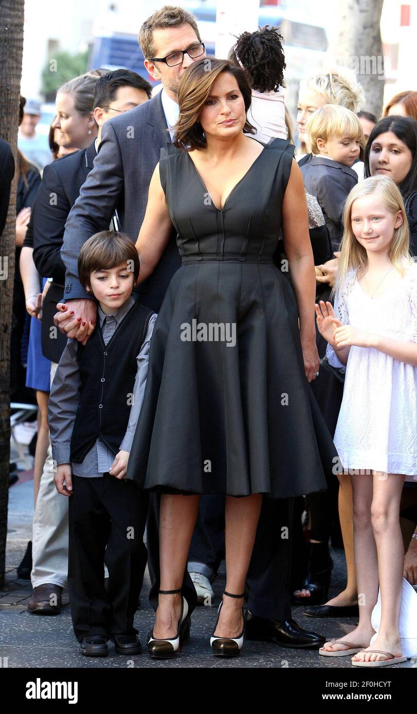 Mariska hargitay and amaya hermann Banque de photographies et d’images ...